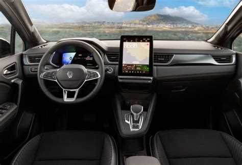 רנו מציגה קרוסאובר היברידי חדש אוטומוביל