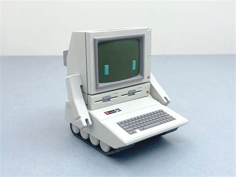 This Desktop Robot Toy Is A Delightful Tribute To The Iconic Apple Iie