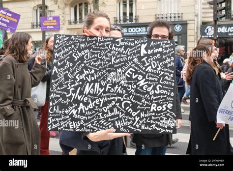 mars Grève féministe Manifestation à Paris Stock Photo Alamy