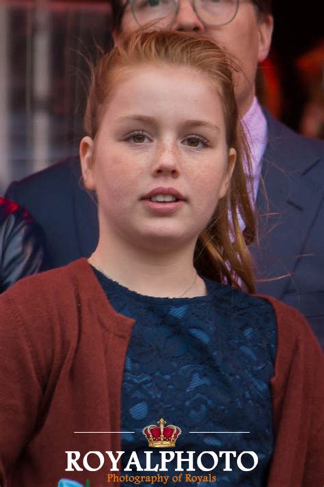 Prinses Alexia Draagt Op Koningsdag Vestje Van Mama Maxima Royal Fashion Blog