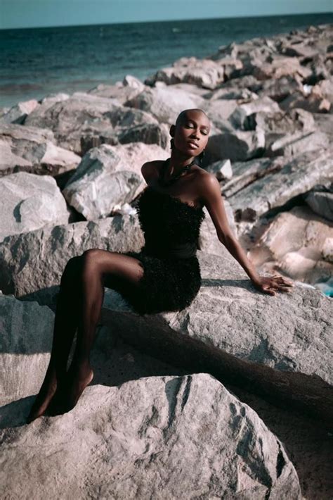 Model Mariah Mmg Models