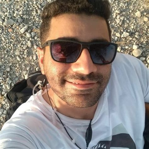 Stream Muhammad Askari Music Listen To Songs Albums Playlists For