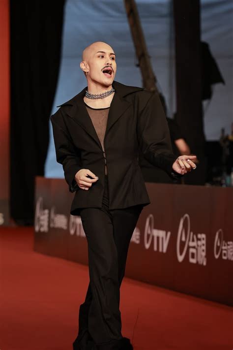 金曲 33／紅毯最帥男星集結！持修、蛋堡、羅時豐等 10 位，誰是你心目中的第一帥？ Juksy 街星