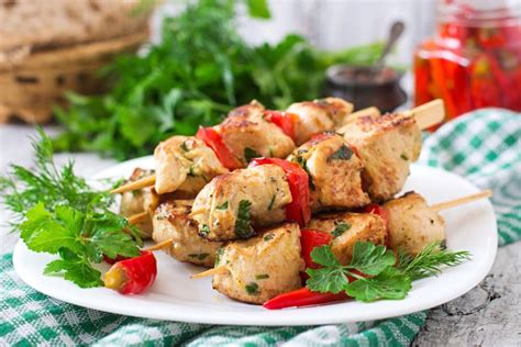 Как замариновать шашлык простые советы и рецепты Горящая изба