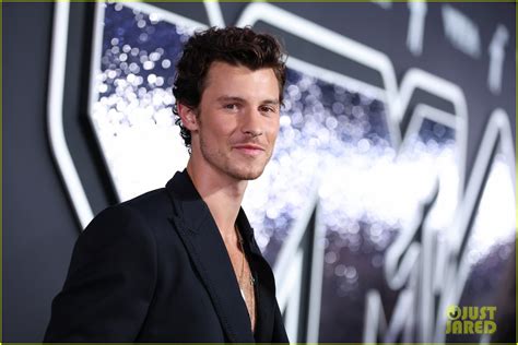 Shawn Mendes Looks Sharp In Black Suit At MTV VMAs 2024 Photo 5073655 Photos Just Jared