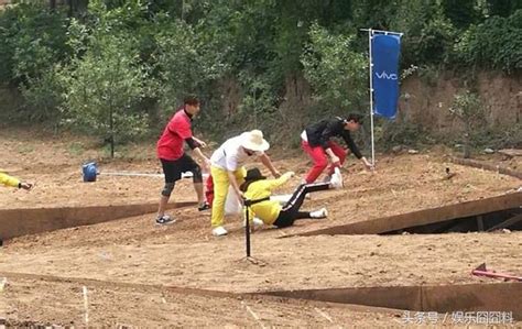 七十二層奇樓山西錄製，趙麗穎摔跤，吳亦凡走維密秀？ 每日頭條