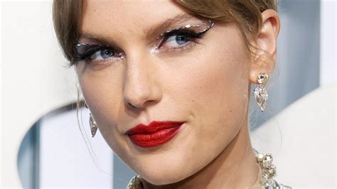 Small Details In Taylor Swifts Anti Hero Video That Only Superfans Caught