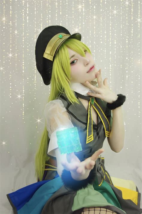 Alina Gray Cosplay These Cosplayers Dress Up In So Many Good Quality