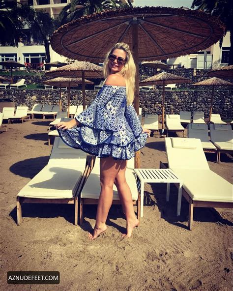 Ester DohnalovÁ Feet Aznudefeet