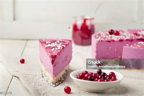 날것 인조 산딸기류 치즈케이크 무글루텐 압살했다 배경기술 치즈케이크에 대한 스톡 사진 및 기타 이미지 치즈케이크 0명 2015년 Istock