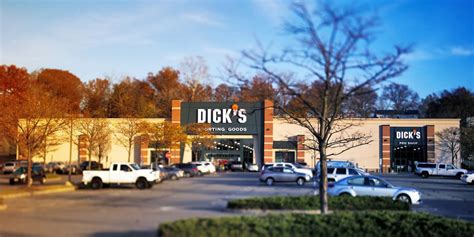 Dicks Sporting Goods Stock Cant Escape Bad News For Abercrombie