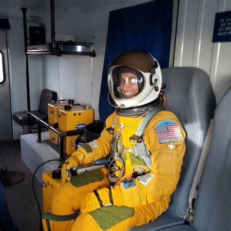 عکس همسر خارجی و جذاب یاسمن مقبلی همه چیز درباره این فضانورد ایرانی