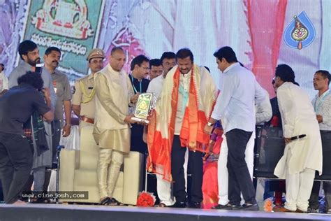 Celebrities At Prapancha Telugu Mahasabhalu Photos Photo 57 Of 82