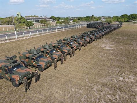Roraima recebe blindados do Exército para reforçar segurança na fronteira Venezuela