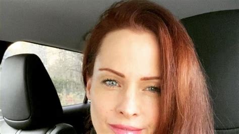 9 Hot Sexy Kata Dobo Bikini Pics