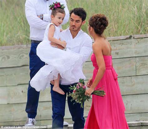 Kevin Jonas And Wife Danielle Can T Keep Their Hands Off Each Other At Cousin S Wedding Daily