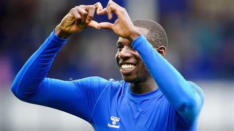 Everton Prolonge Abdoulaye Doucouré Jusquen 2024