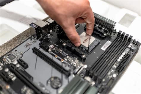 5 Prosesor Tercepat Untuk Motherboard Socket LGA 775