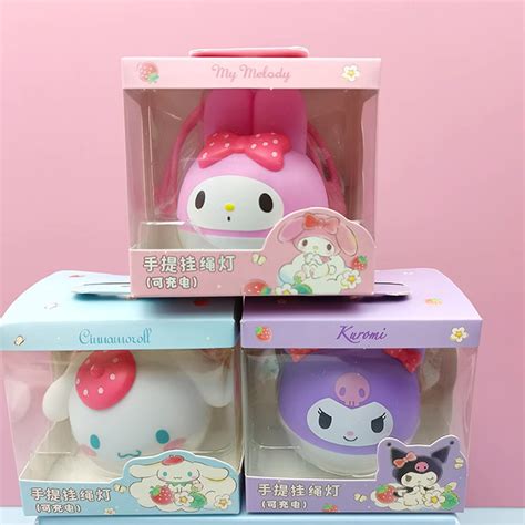 Qmi現貨【miniso】 名創優品 三麗鷗 草莓季大耳狗 酷洛米 美樂蒂 掛繩燈 吊飾 小燈 充電【md0047】 蝦皮購物