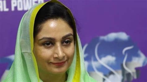 Sad Leader Harsimrat Badal Interrupted For Raking Up Farmers Protest