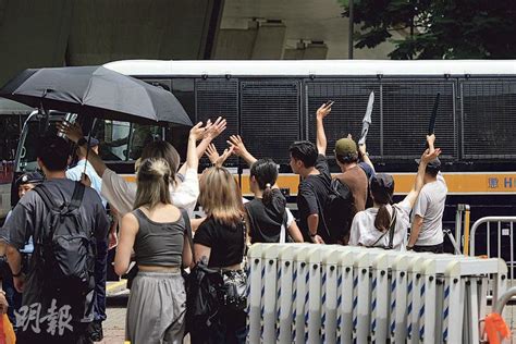 「可囚54月」 暴動13歲童判教導所 同案兩少年亦入教導所 4人囚50至51月 20230827 港聞 每日明報 明報新聞網