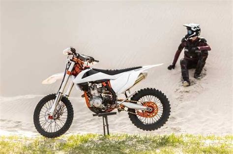 Top Beginner Dirt Bikes for Easy Riding Adventures
