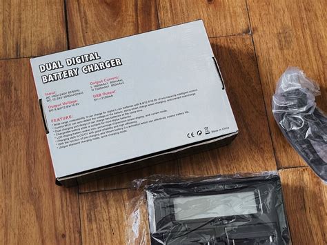 Yongnuo Yn600 Rgb Led Lights With Power Supply Adaptor And Battery Set