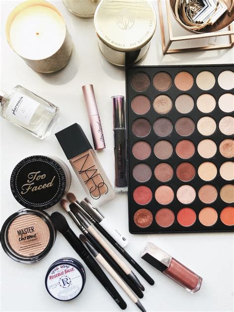 10 Makeup Mistakes That Make You Look Older Elle Muse