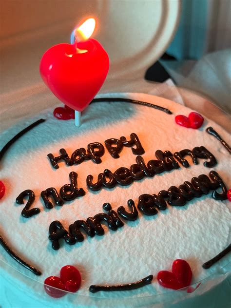 다온 오늘은 결혼기념일 2주년 ️ 퇴근 후 조촐하게 맥주한잔 하고 케이크까지 내년에는 아가랑 보내고 싶당🙏🏻 ️ 결혼기념일 부부 신혼부부 임신준비중 아기천사를기다려요
