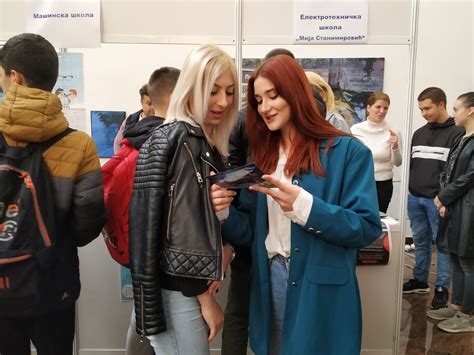 Osnovci Ele Da Budu Programeri I Medicinski Radnici Srednjo Kolci