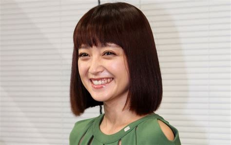 安達祐実、再婚！娘と三人で「穏やかで安らぎのある家庭を」｜シネマトゥデイ