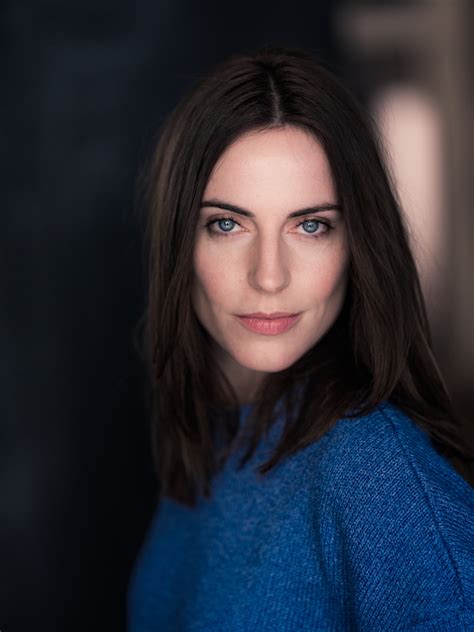 Rate German Actress Antje Traue