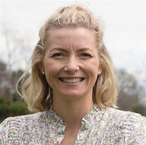 Spring Sheep 绵羊奶的故事 Spring Sheep Zh