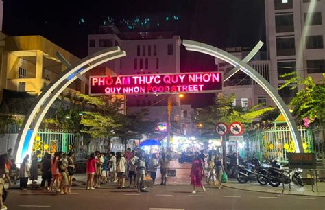 Phố ẩm Thực Quy Nhơn Con Phố ăn đêm Vạn Người Mê Review Quy Nhơn
