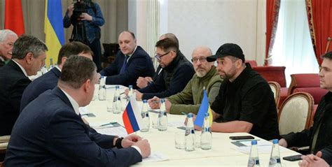 Україна повернеться до переговорів із РФ за двох умов