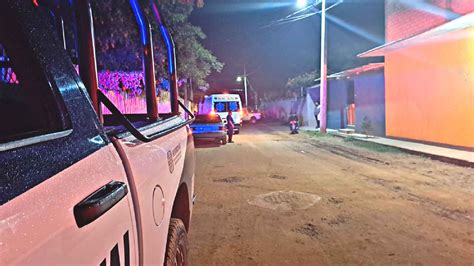 Mujer Pierde La Vida Arrollada Por Una Camioneta En Tlalixtac Oaxaca