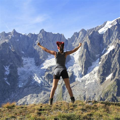 10 Reasons To Date A Girl Who Travels Mapping Megan