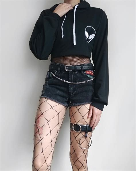 Mixing Fishnets Korean Fashion Trends Korean Fashion Fashion