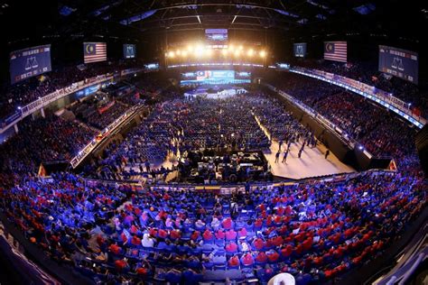 Bukit Jalil Axiata Arena Turned Into A Sea Of Blue New Straits Times