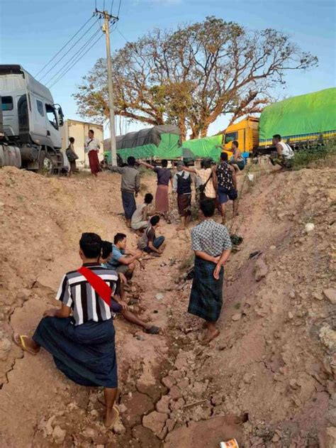 Breaking News ကော့ကရိတ်တွင် တိုက်ပွဲပြင်းထန်နေပြီး စစ်ကောင်စီ၏ ဌာနဆိုင်ရာရုံးတချို့ မီးလောင