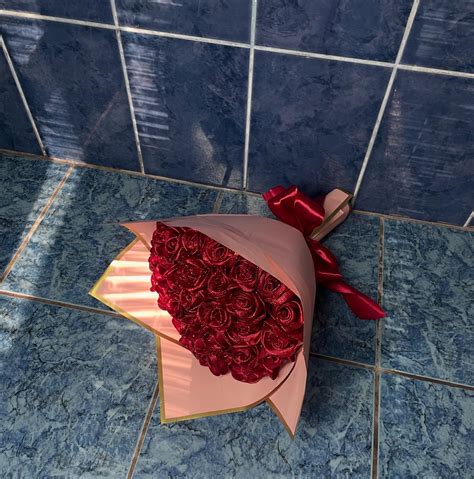 Букети з атласних стрічок Їстівні букети🩵🩵🩵 33🌹 блиск Ціна 595 грн