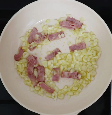 베이컨토마토소스 리조또 찬밥 활용