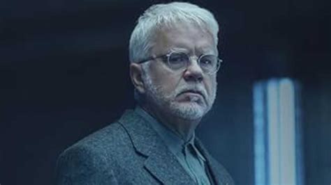 2ª Temporada De Silo Sugere Que Bernard Talvez Não Seja Totalmente Um Vilão Critical Hits