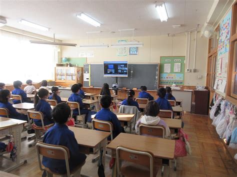秩父市立影森小学校