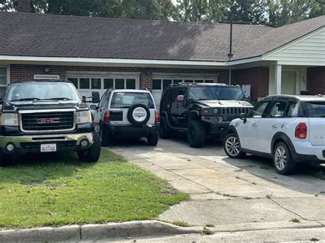 Residence Parking Lot Or Junk Pile