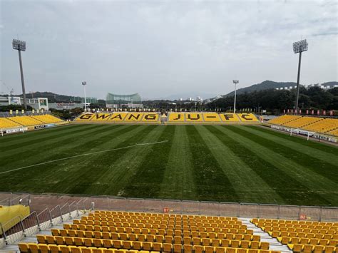 잔디 보수 마친 광주fc시작되는 인프라 개선｜스포츠동아