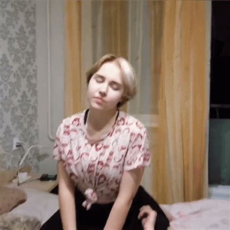 Provide Name Of This Model Dollhole Grabfuck Karinaoblepihova