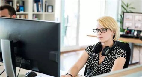 女生做什么副业可以增加收入？女性创业新选择，轻松增加你的小金库加盟星百度招商加盟服务平台