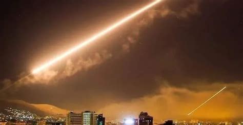 الدفاع السورية تعلن استشهاد 5 عسكريين وإصابة آخر بغارة صهيونية على أحد