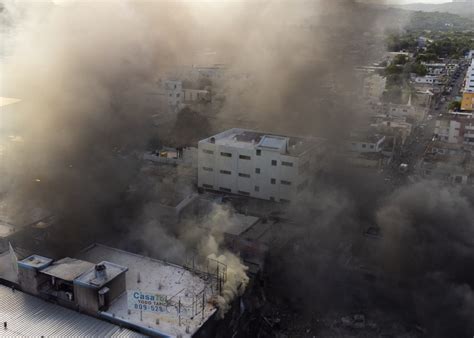 Tragedia En San Cristóbal Por Explosión En Zona Comercial